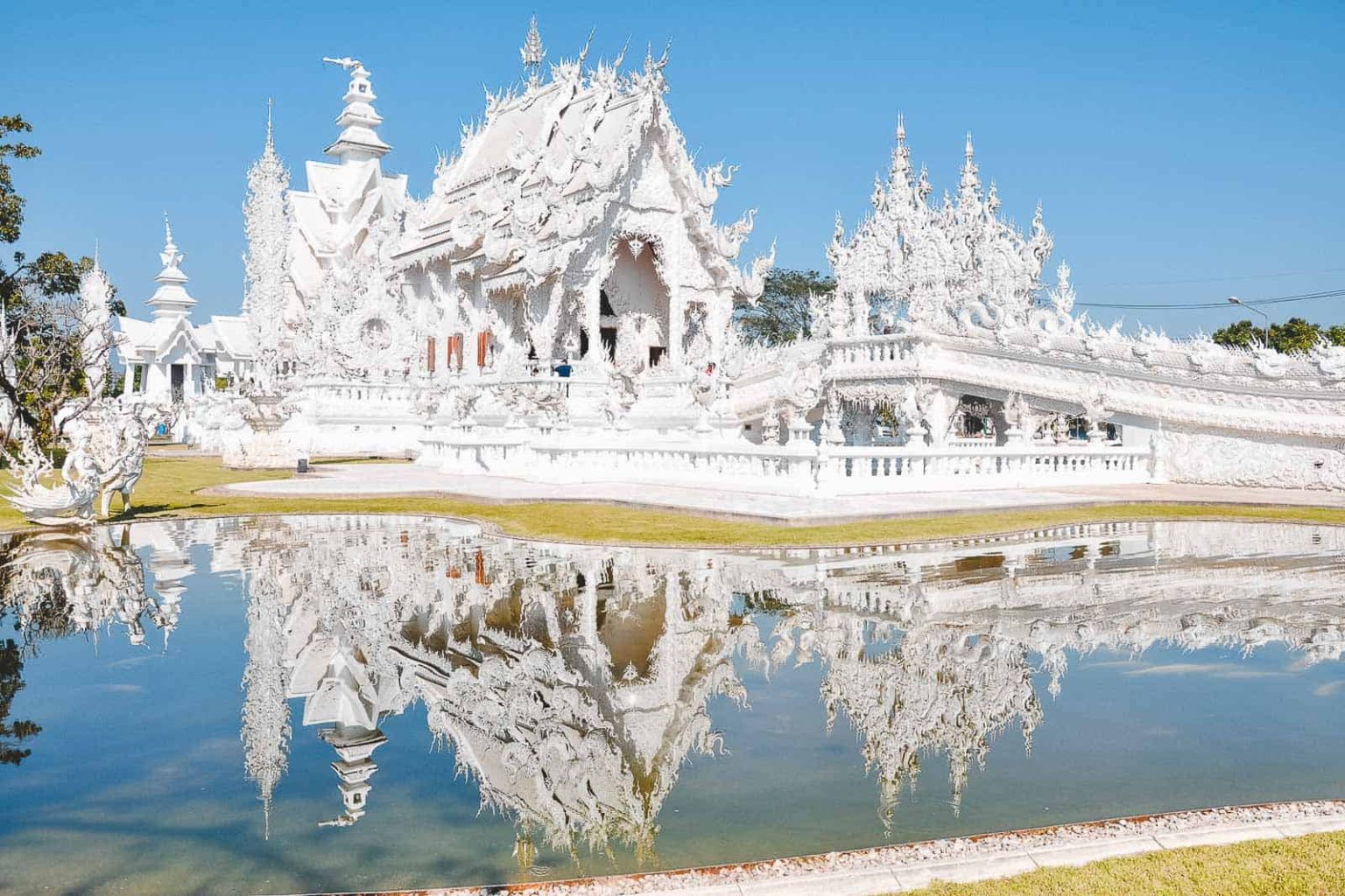 Wat Rong Khun - Thai Unika Travel